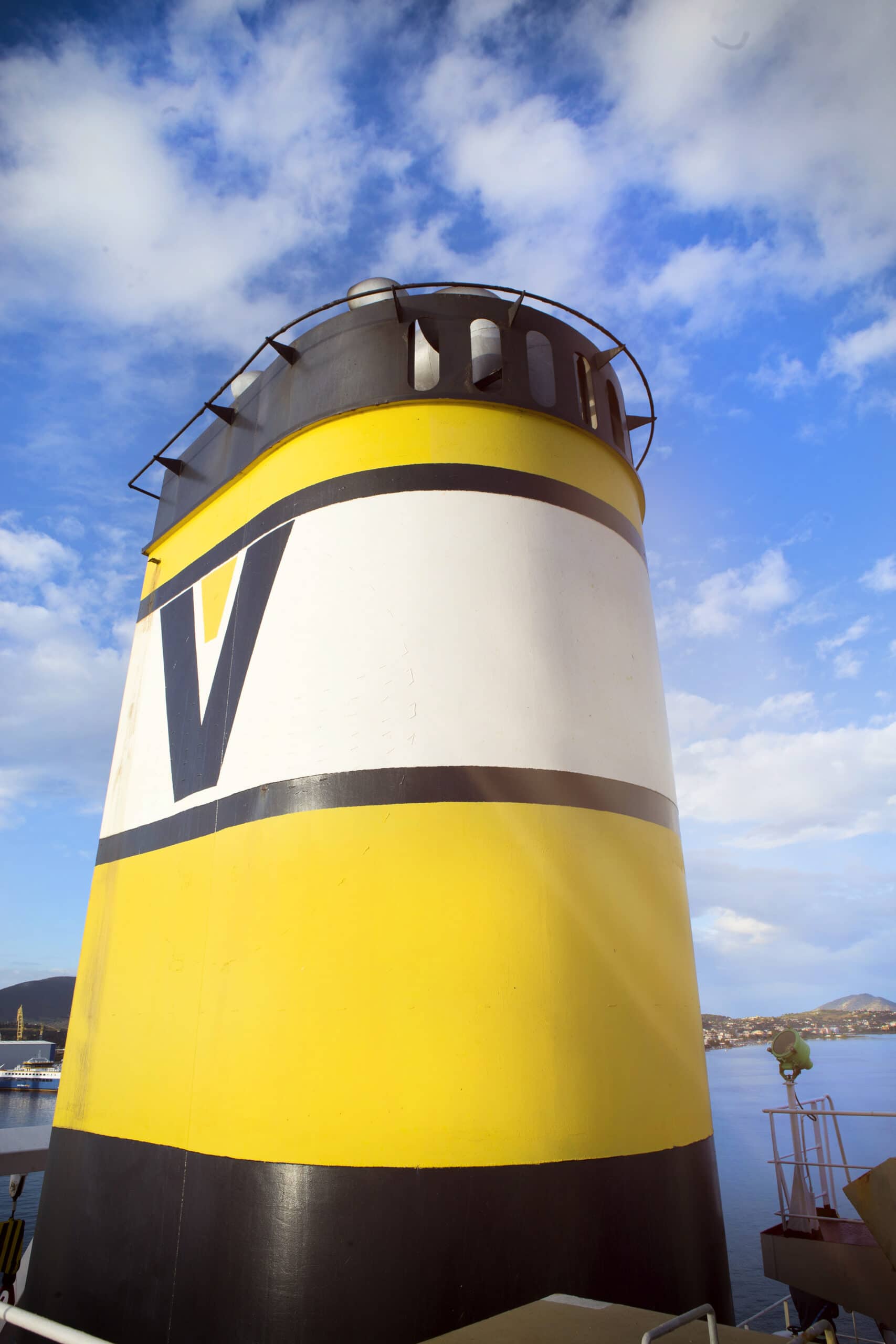 Who We Are - VANTAGE Shipping Lines S.A.